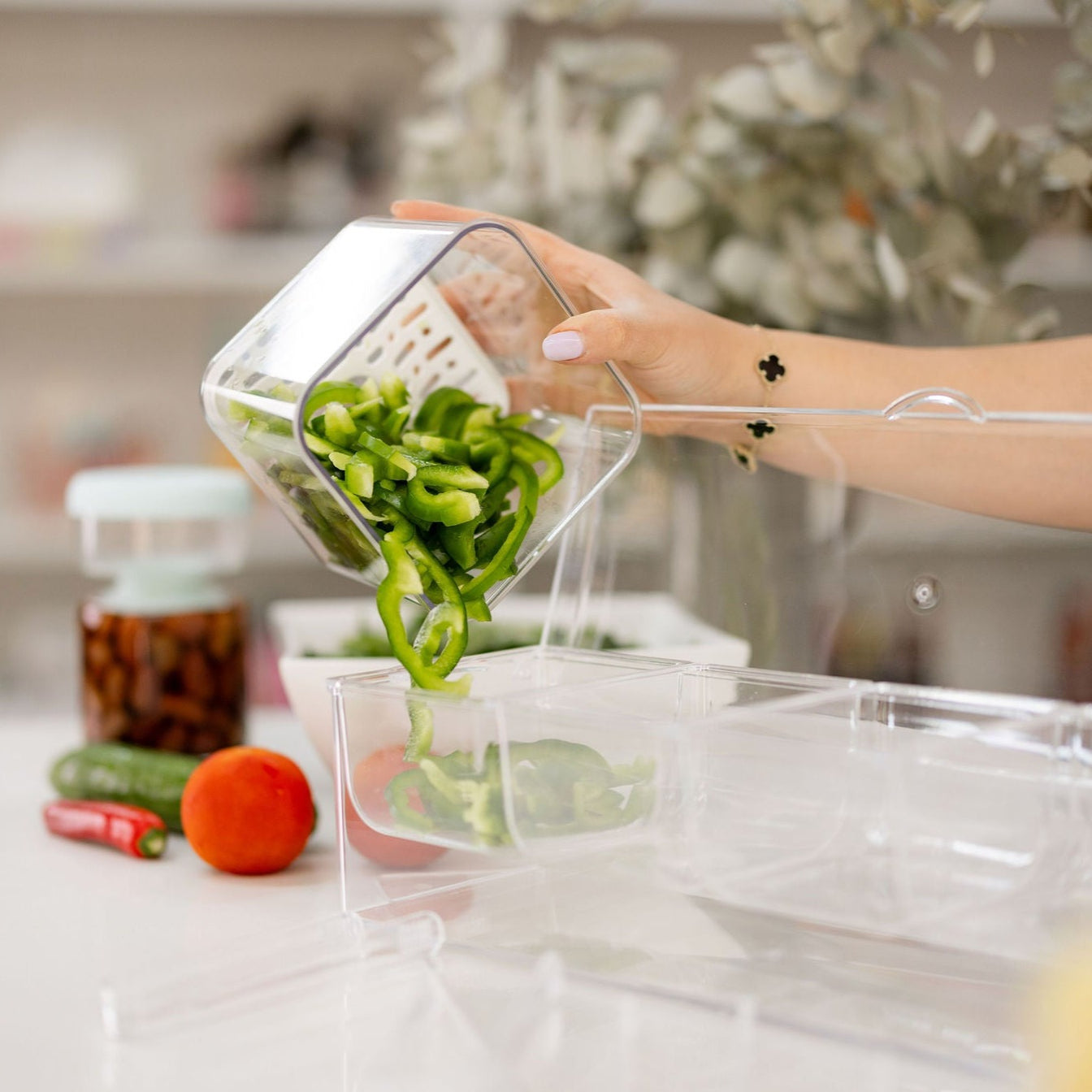 Condiment Serving Container with 4 inserts and tongs | Kitchen ...